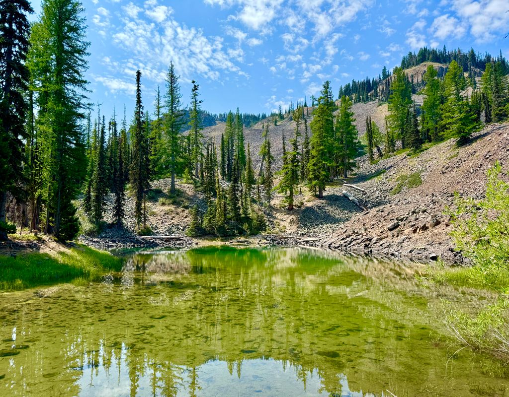 Clara and Marion Lakes hike in Wenatchee, Washington