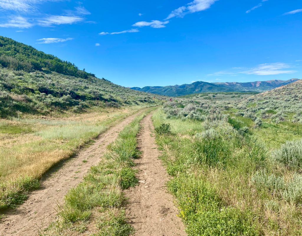 Round Valley hike in Snyderville, Utah